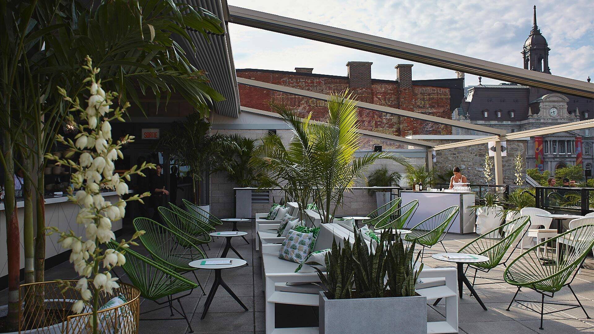 15 Old Montreal Bars with Mixology Mastery to Quench Your Thirst