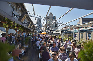 19 Best Rooftop Bars in Montreal to Have a Drink with a View