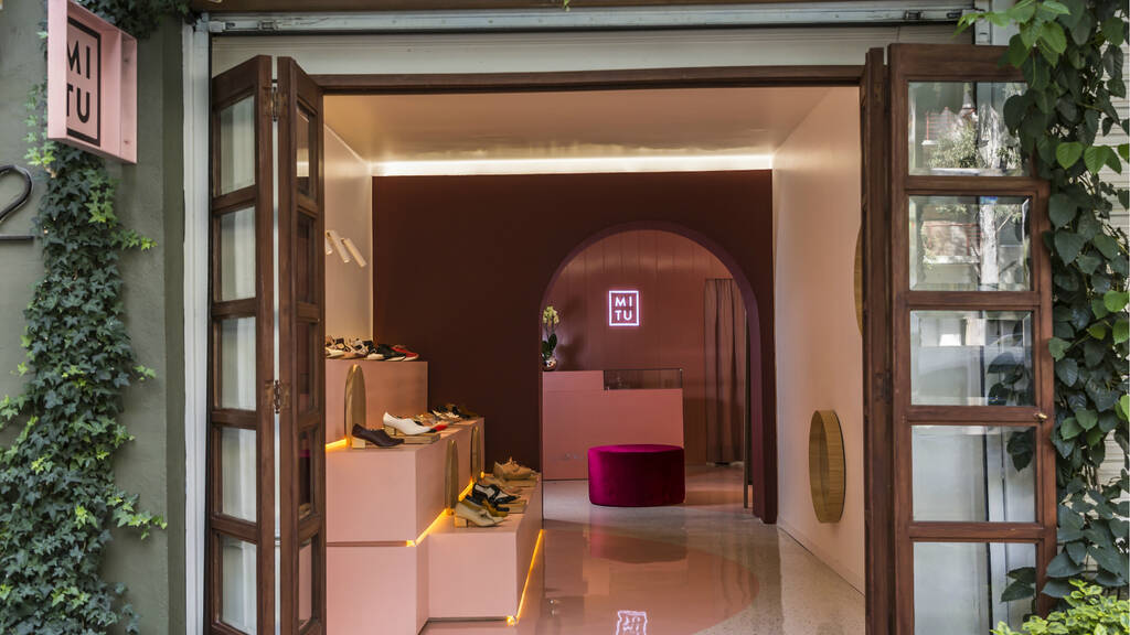 Conoce la primera tienda oficial de MiTu Calzado en la Roma