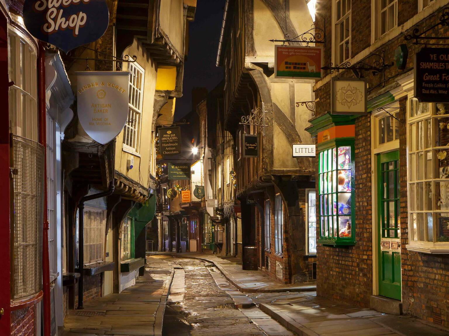 14 Best Harry Potter Places to Visit, Including Film Sets