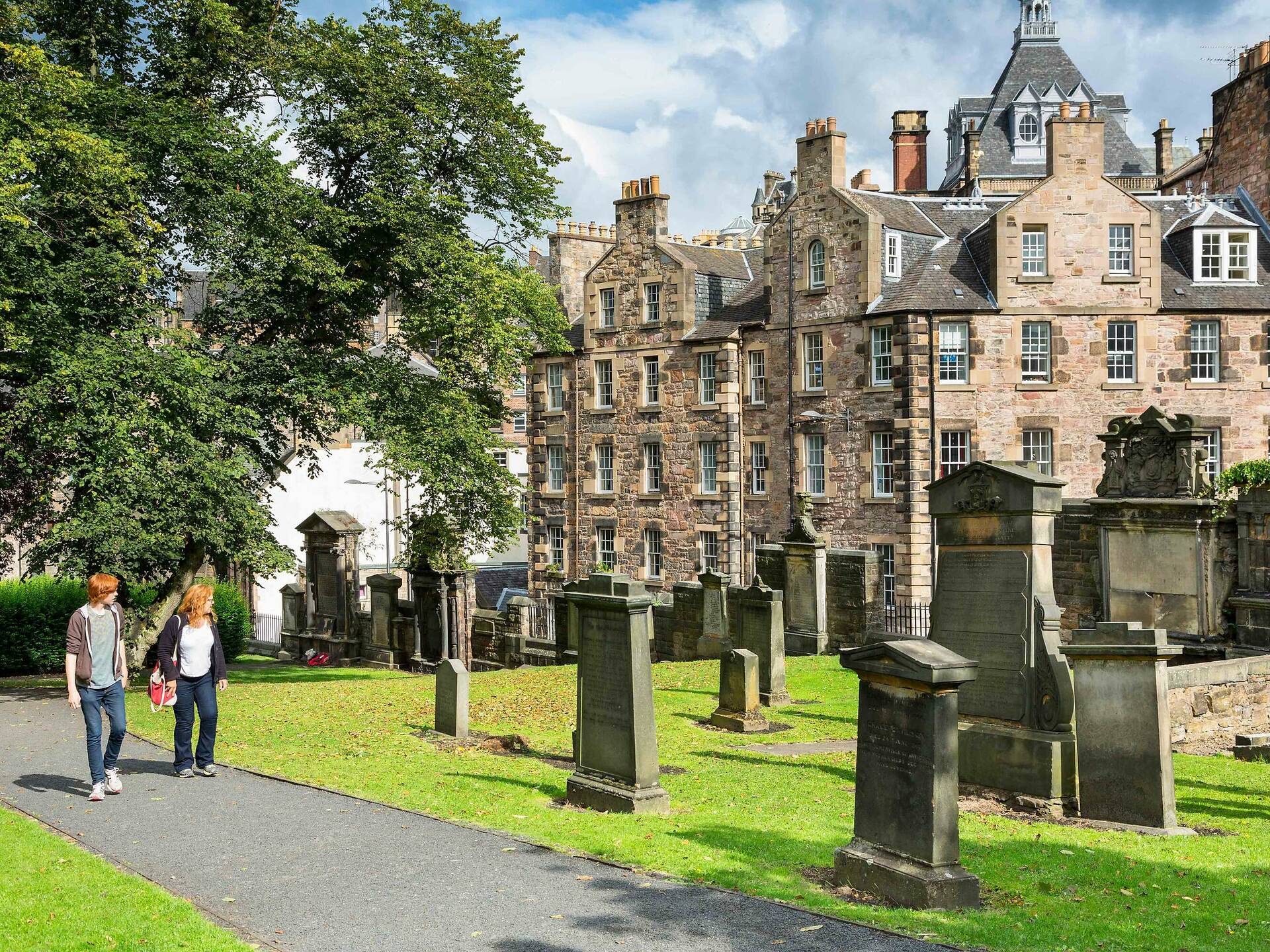 14 Best Harry Potter Places to Visit, Including Film Sets