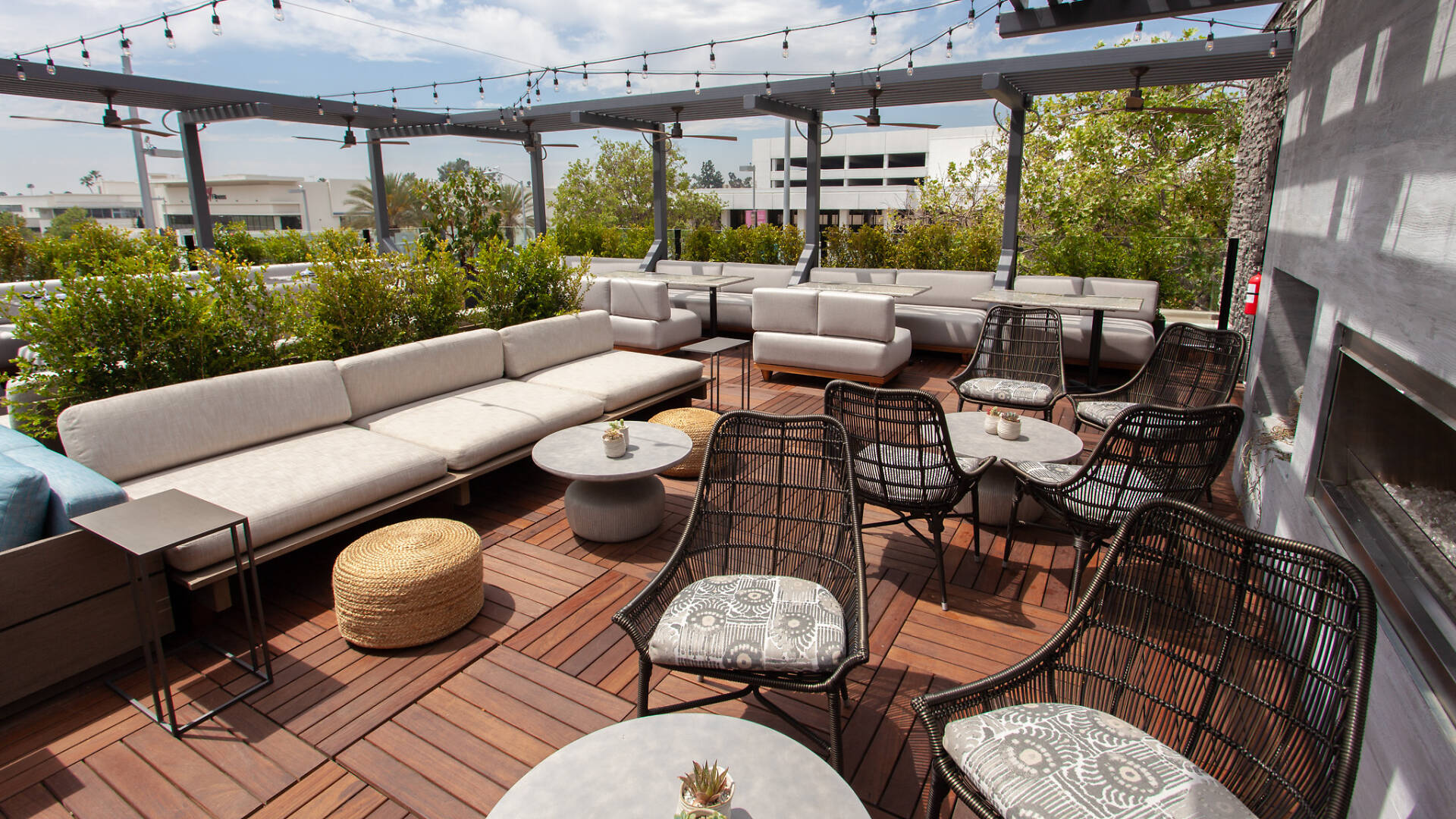 Best Pasadena Bars for Beer, Wine and Cocktails