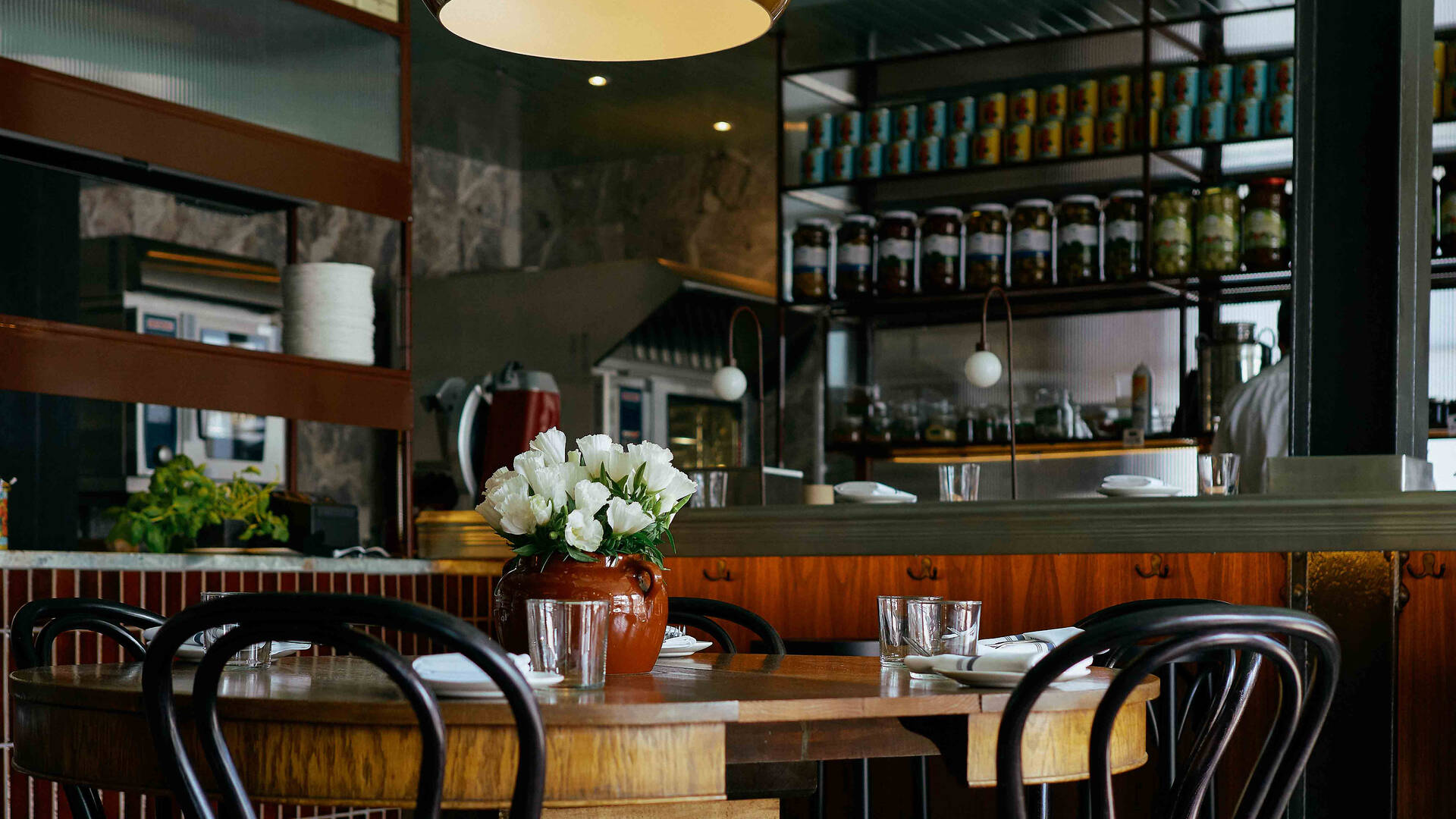 31 Best Old Montreal Restaurants You Need to Eat at Right Now