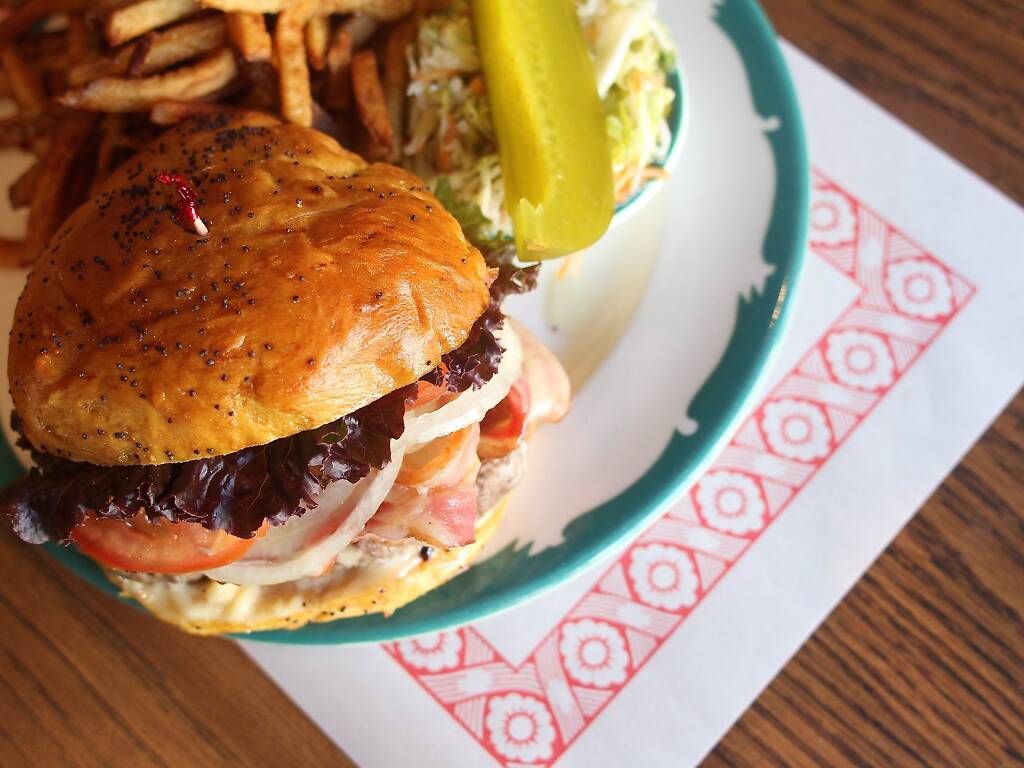 Les 25 meilleurs burgers de Montréal à dévorer dès maintenant