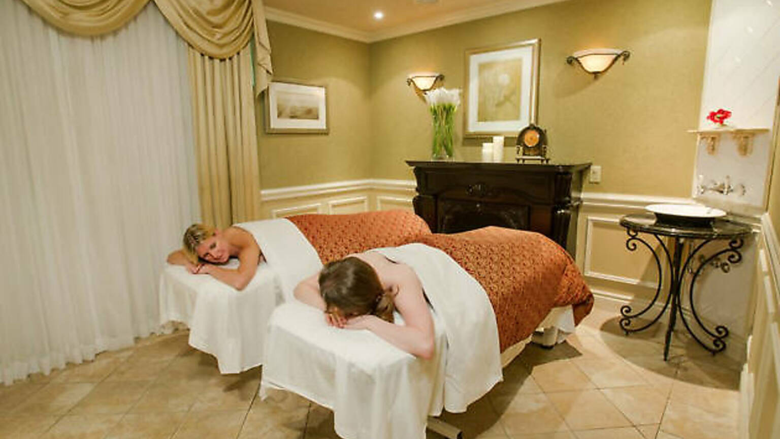 11 Best Spas in Toronto for a Little TLC
