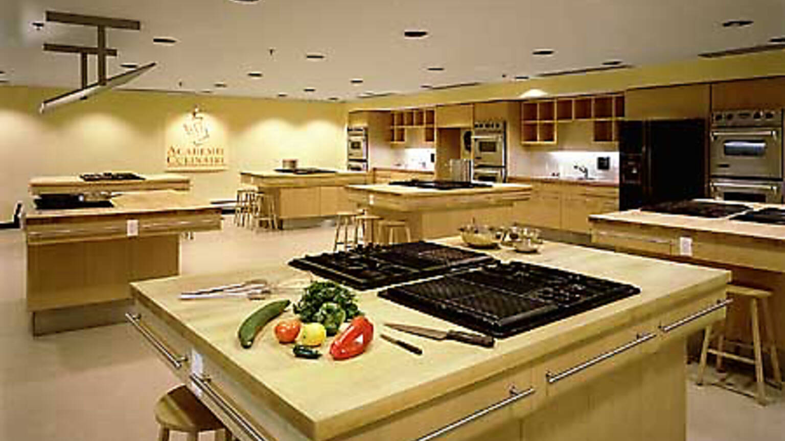 8 Best Cooking Classes in Montreal to Improve Your Kitchen Game