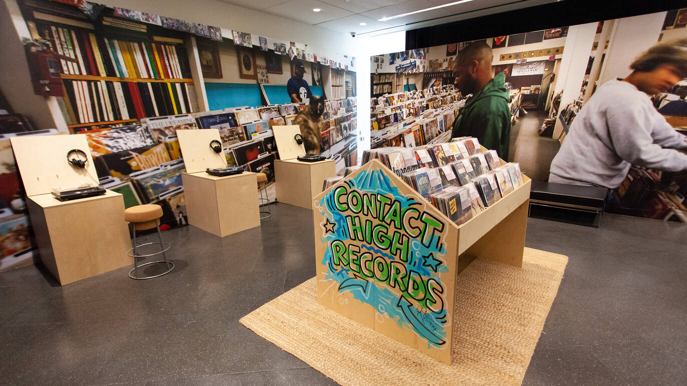 “Contact High: A Visual History of Hip-Hop” | Art in Los Angeles