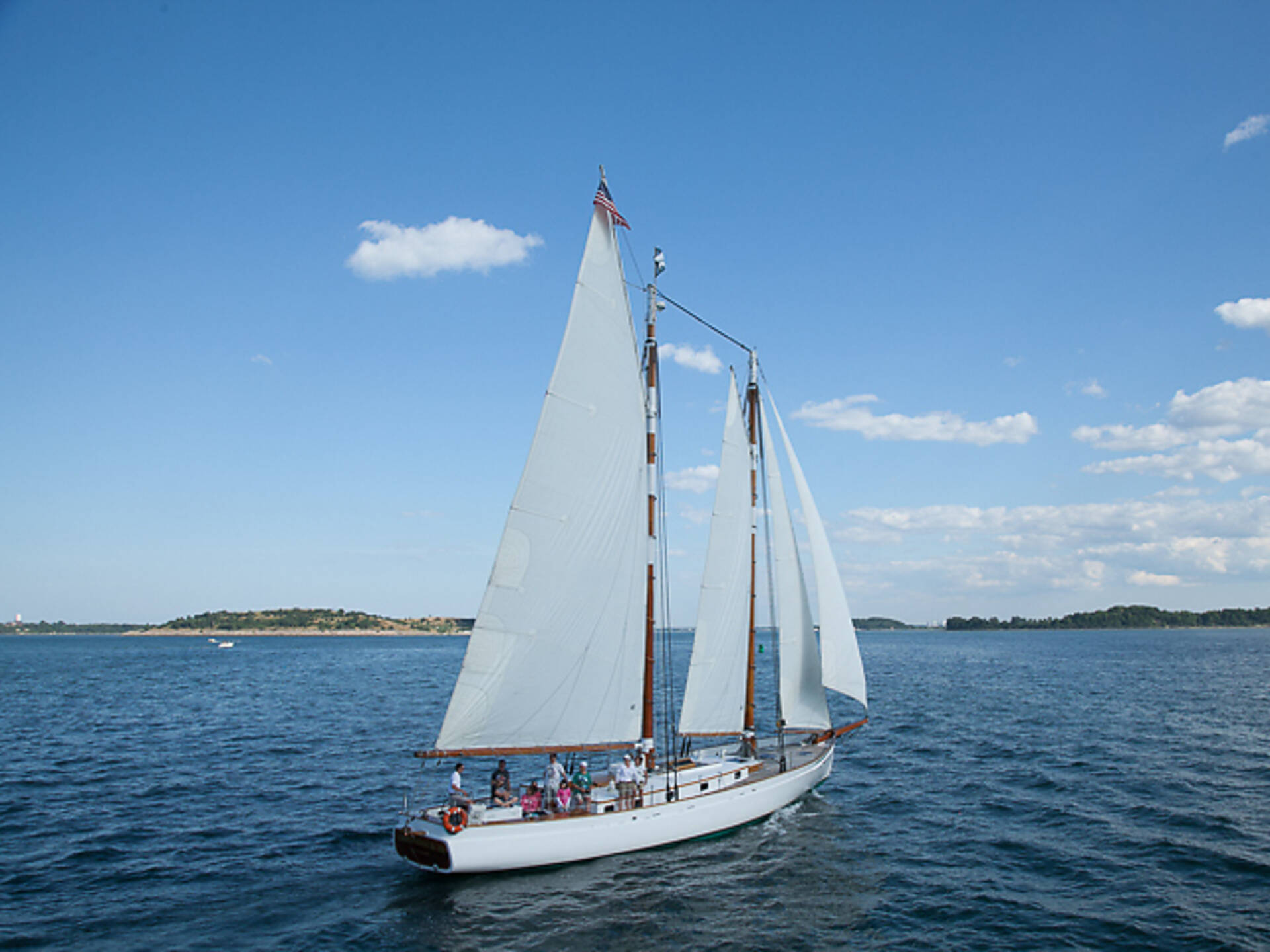 Best Boston Cruises and Boat Tours to See the City Like Never Before