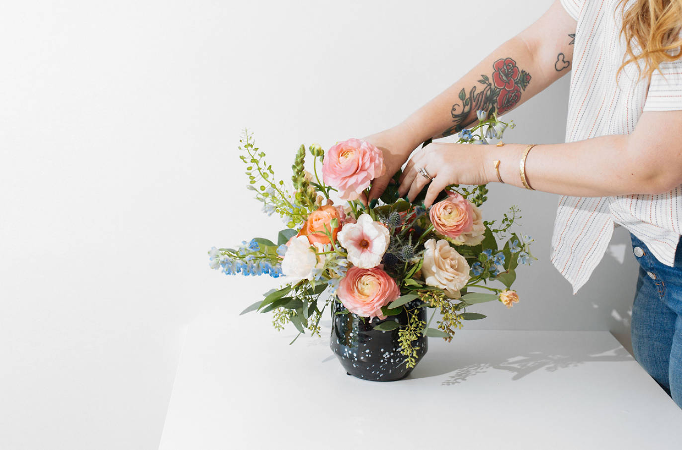 10 Cheap Flower Delivery Services in the USA for 2025 | USA Online Florists