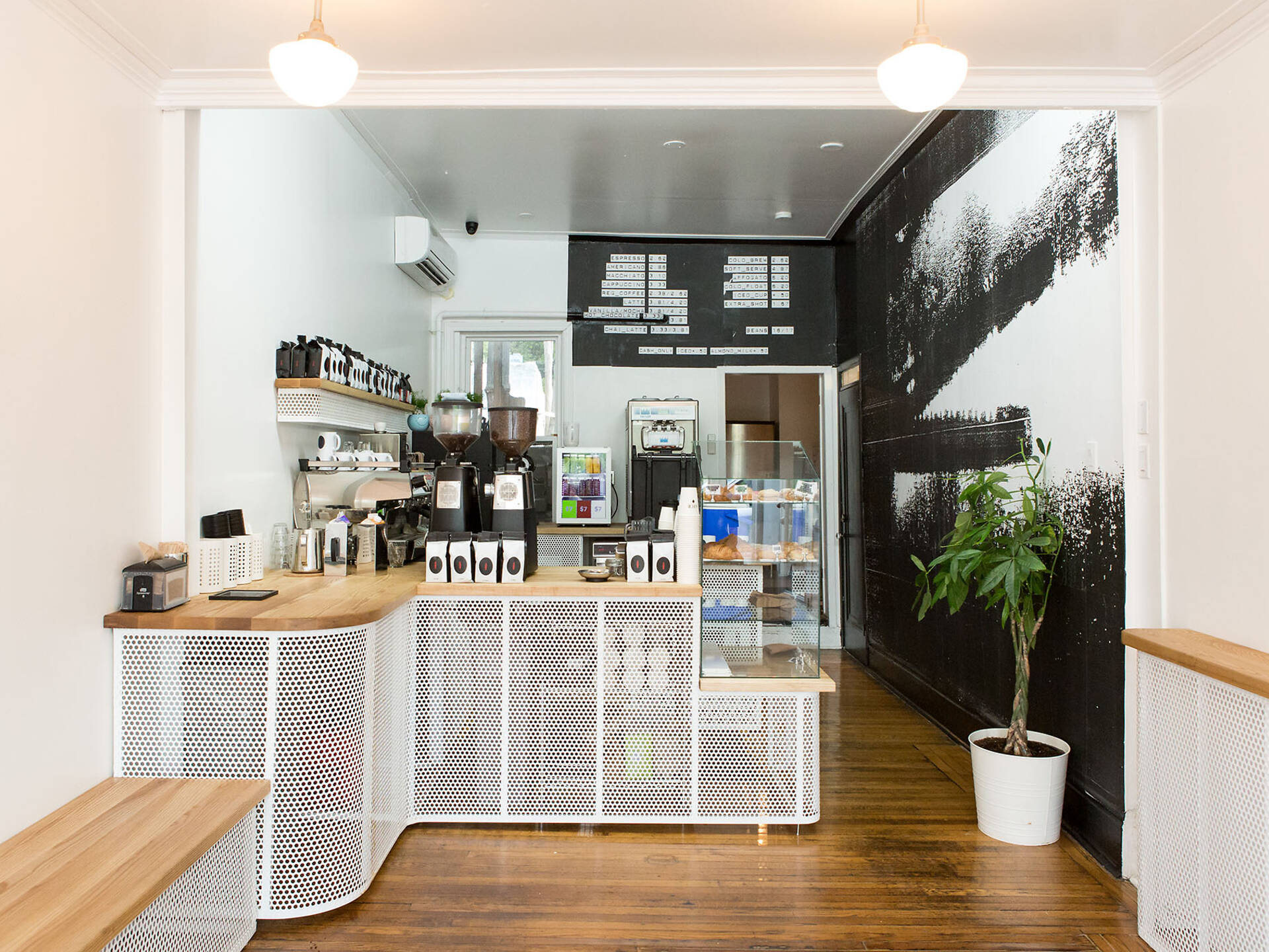 15 Best Cafés in Toronto Use Careful Roasting Methods