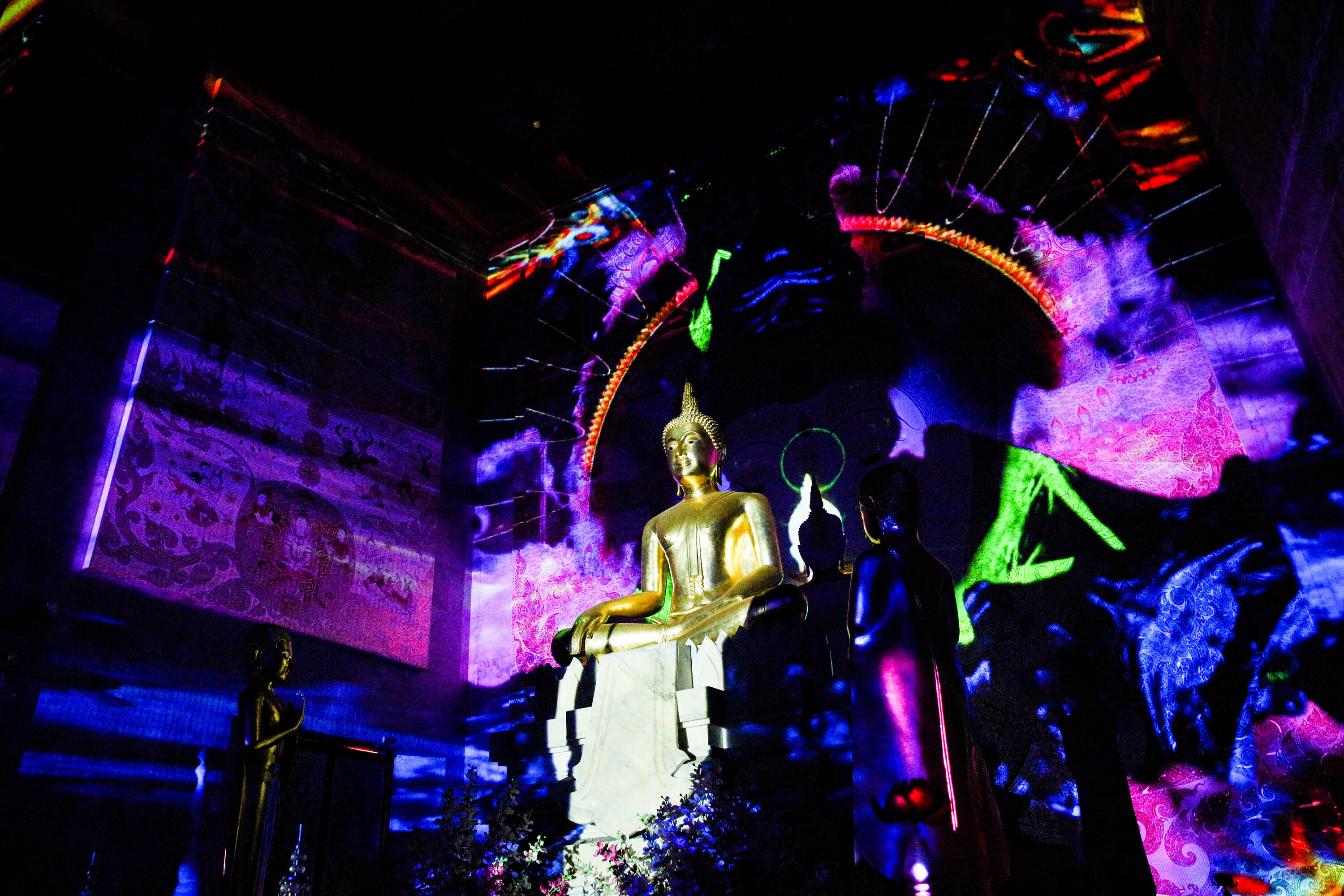 This digital art exhibition brings cool projection mapping to the temple