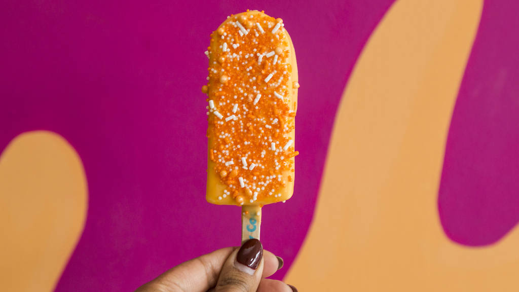 27 Best Ice Cream Shops in Chicago For A Frozen Treat