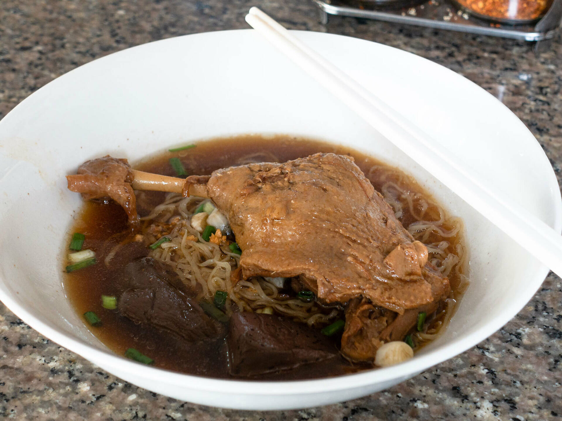 Thonglor's best café and restaurants