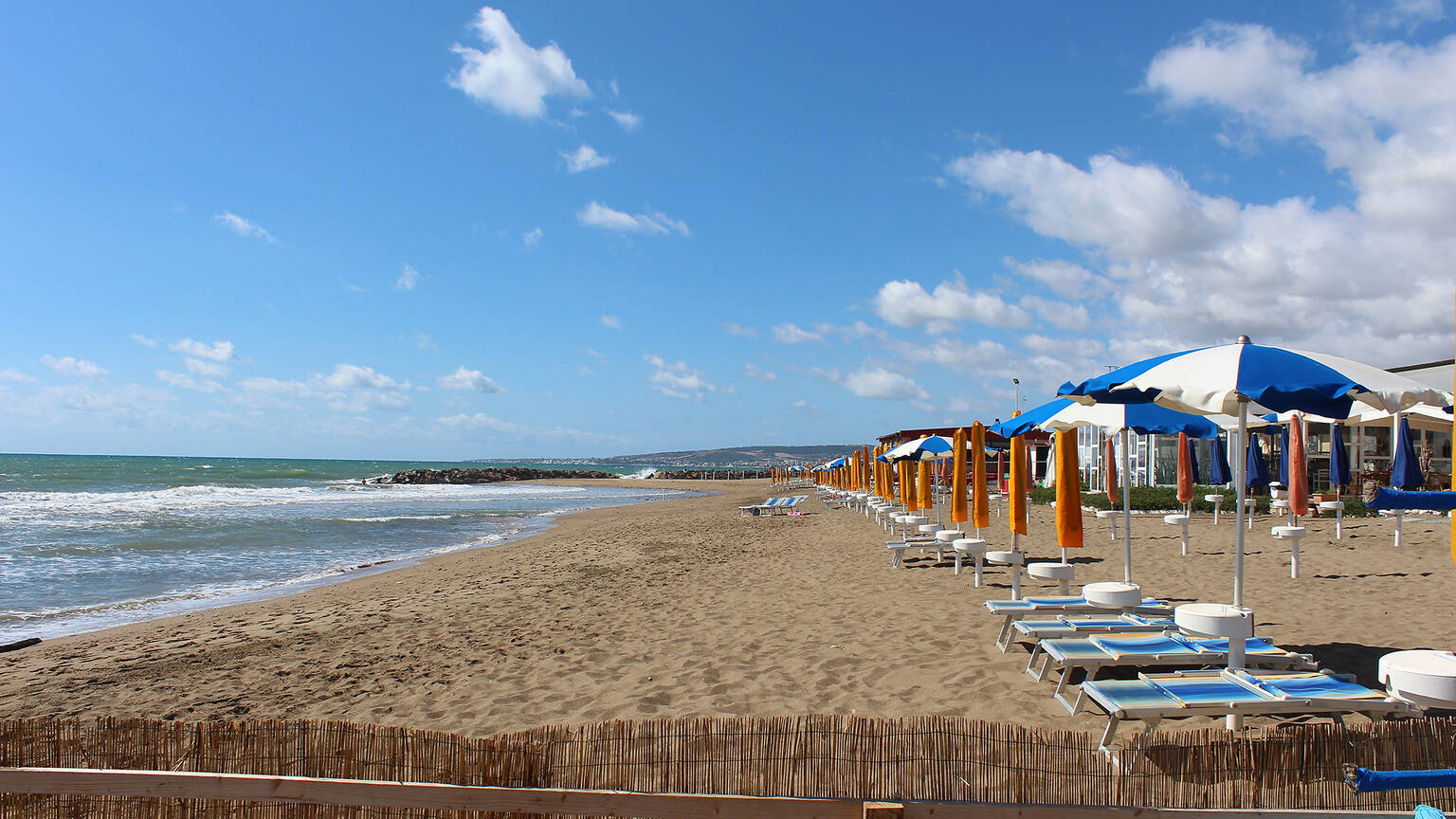 Best Beaches in Rome: Beach Day Trips, Reachable By Train (Updated 2025)