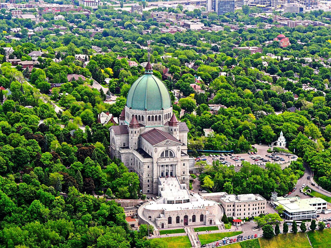 25 Best Attractions in Montreal for 2024 | Best Things to Do in Montreal