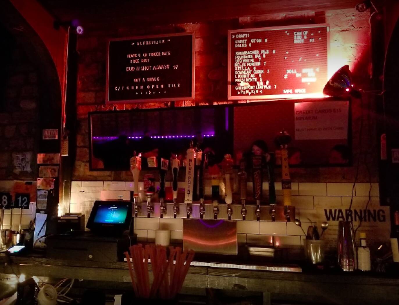 15 Cheap Bars in NYC To Try Tonight