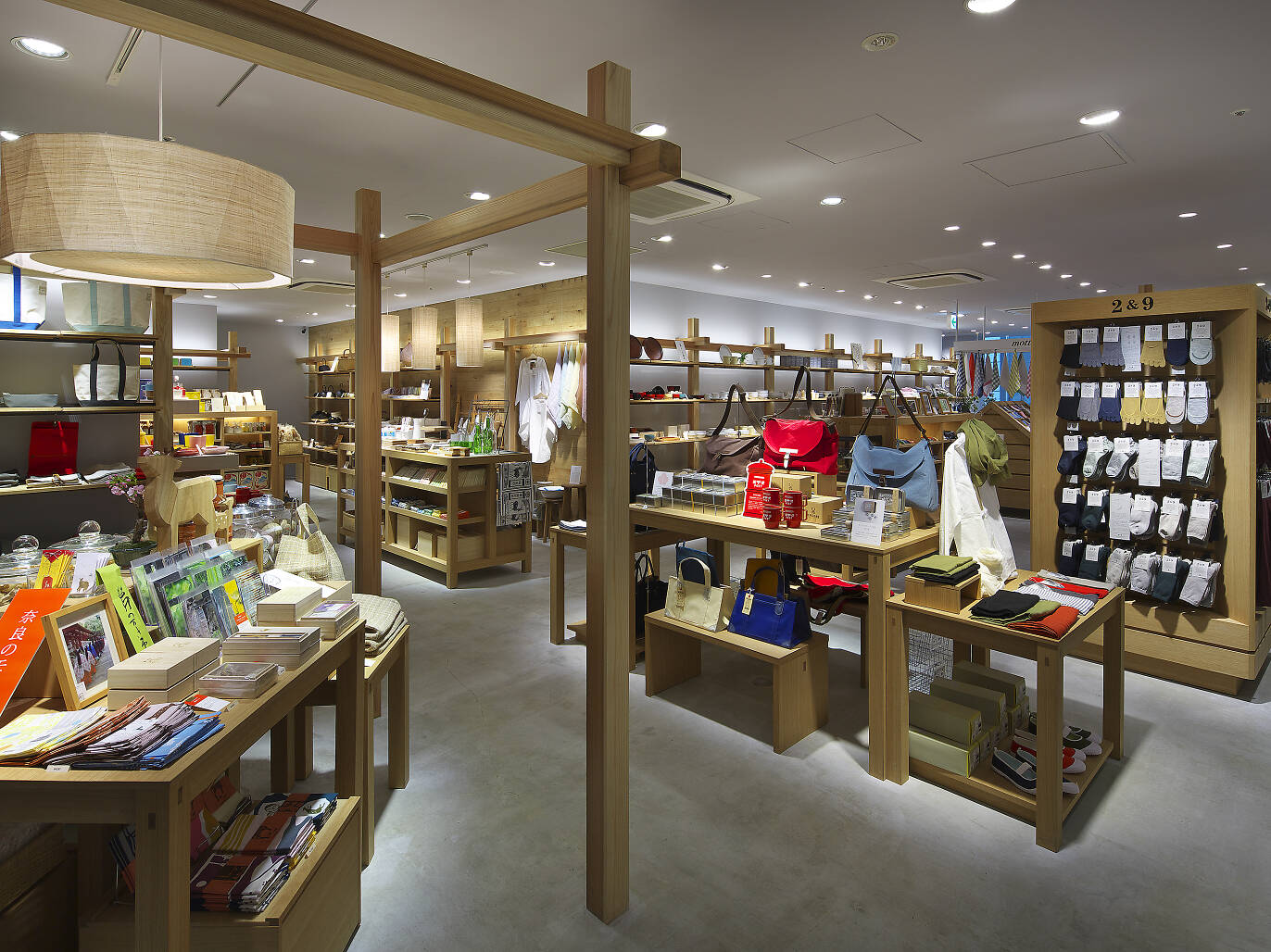 Where to shop for regional Japanese souvenirs and crafts in Tokyo