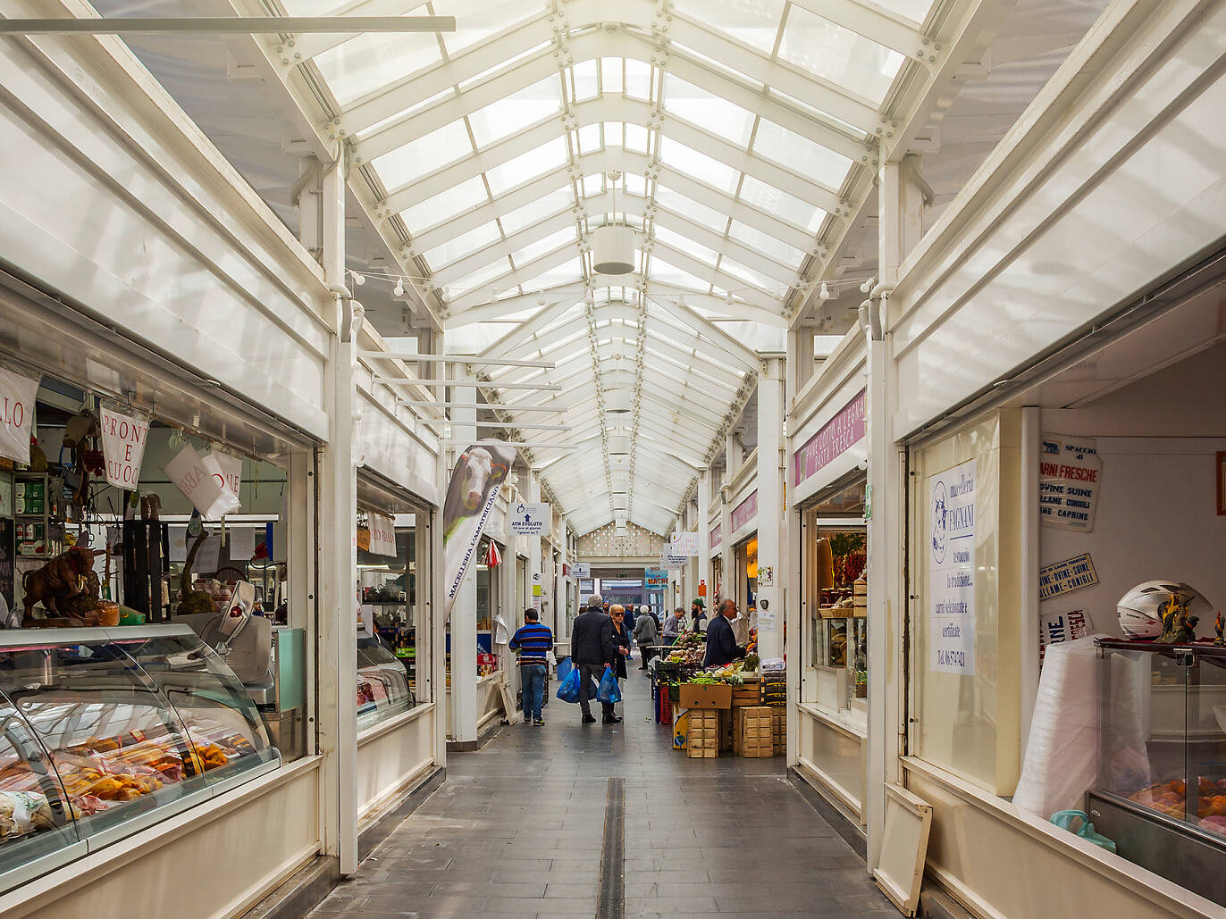 9 Best Markets in Rome, By A Local | Flea Markets, Food and More