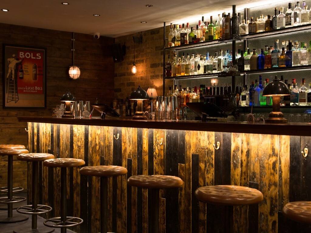 16 Best Bars In London Bridge For Craft Beer & Gin Galore