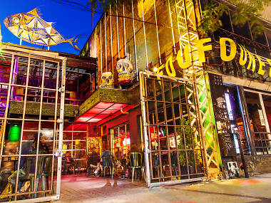 21 Best Downtown Montreal Bars to Shoot, Sip and Smoke in Style