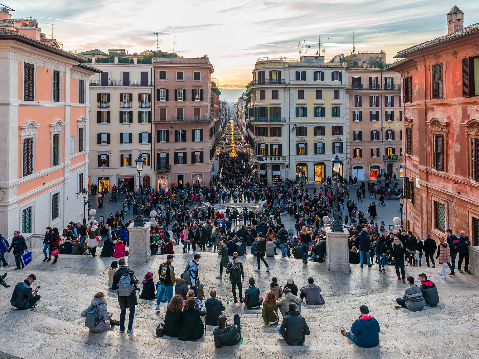 15 Best Places To Go Shopping in Rome