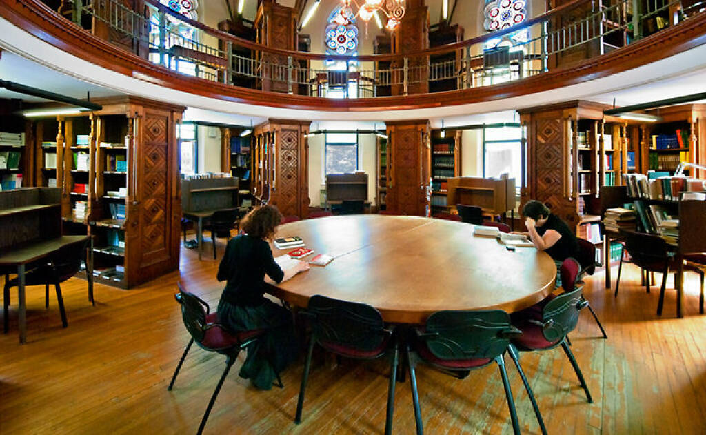 15 Best Montreal Libraries That Will Satisfy Your Inner Bookworm