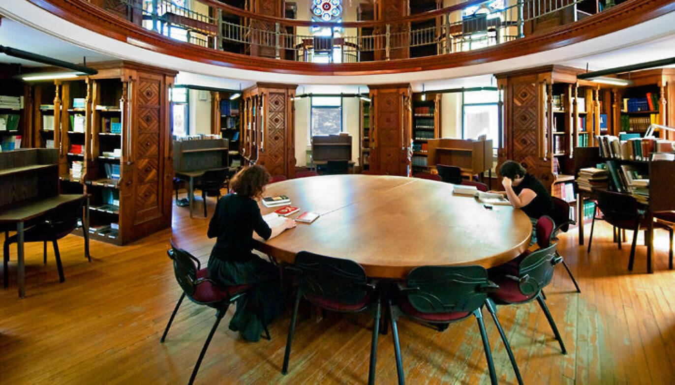 15 Best Montreal Libraries That Will Satisfy Your Inner Bookworm