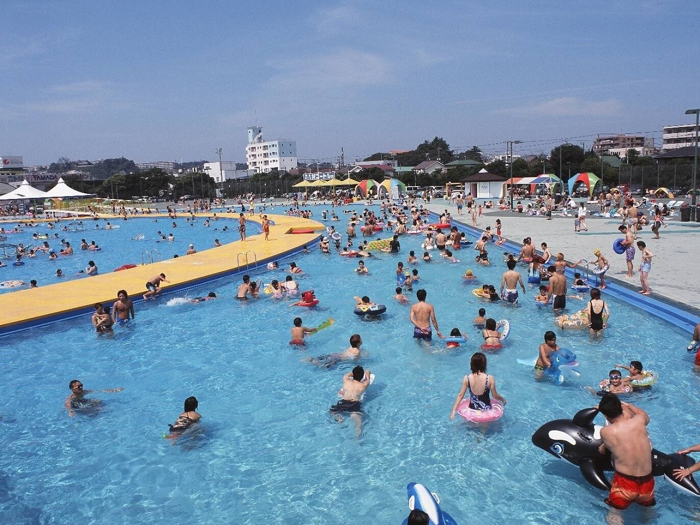 8 best water parks in and near Tokyo