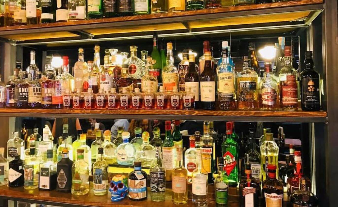 15 Old Montreal Bars with Mixology Mastery to Quench Your Thirst