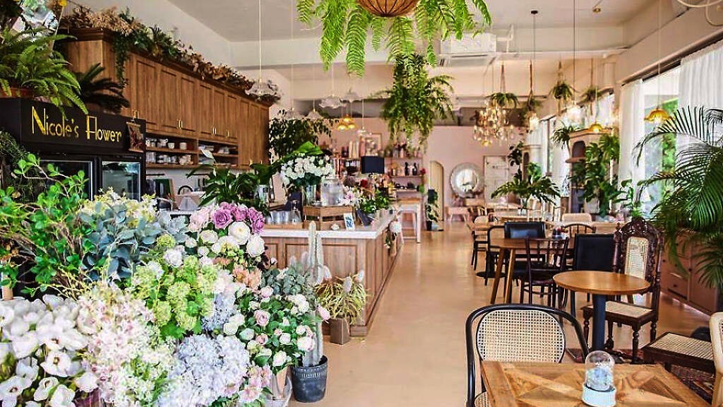10 Best Floral Restaurants And Cafés In Singapore