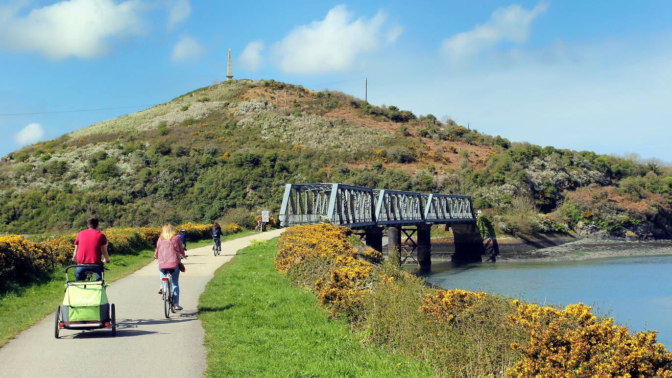 8 Best Cycling Routes in the UK For A Beautiful Ride