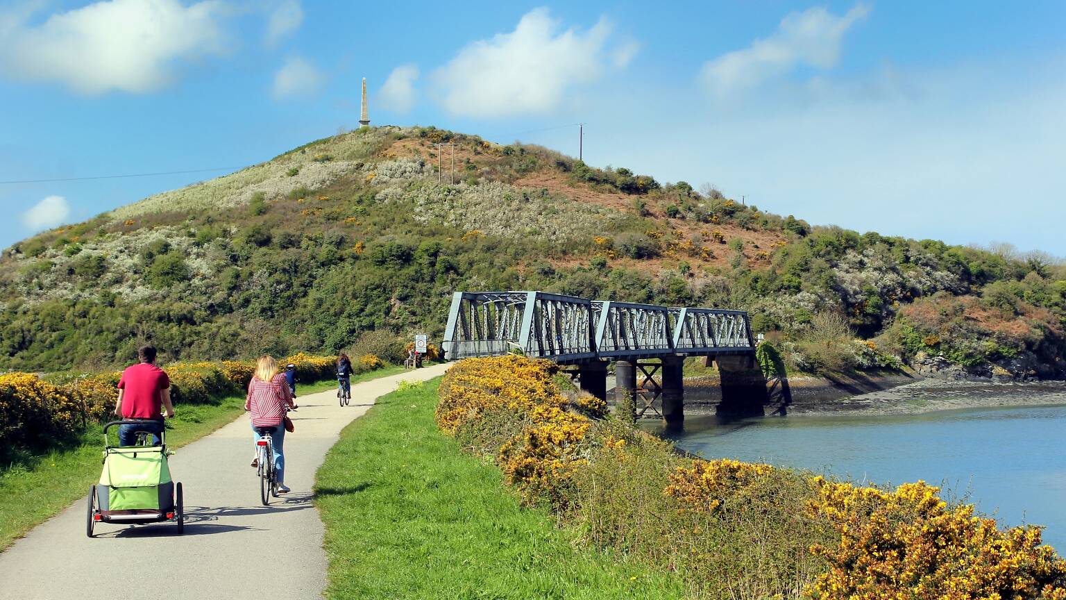 8 Best Cycling Routes in the UK For A Beautiful Ride