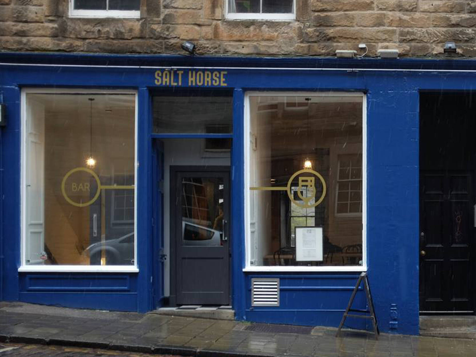 24 Best Pubs in Edinburgh Right Now