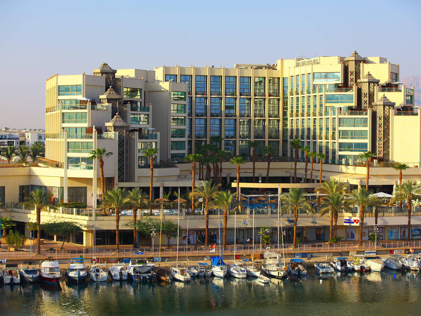 Eilat hotels – five star resorts for your Red Sea stay
