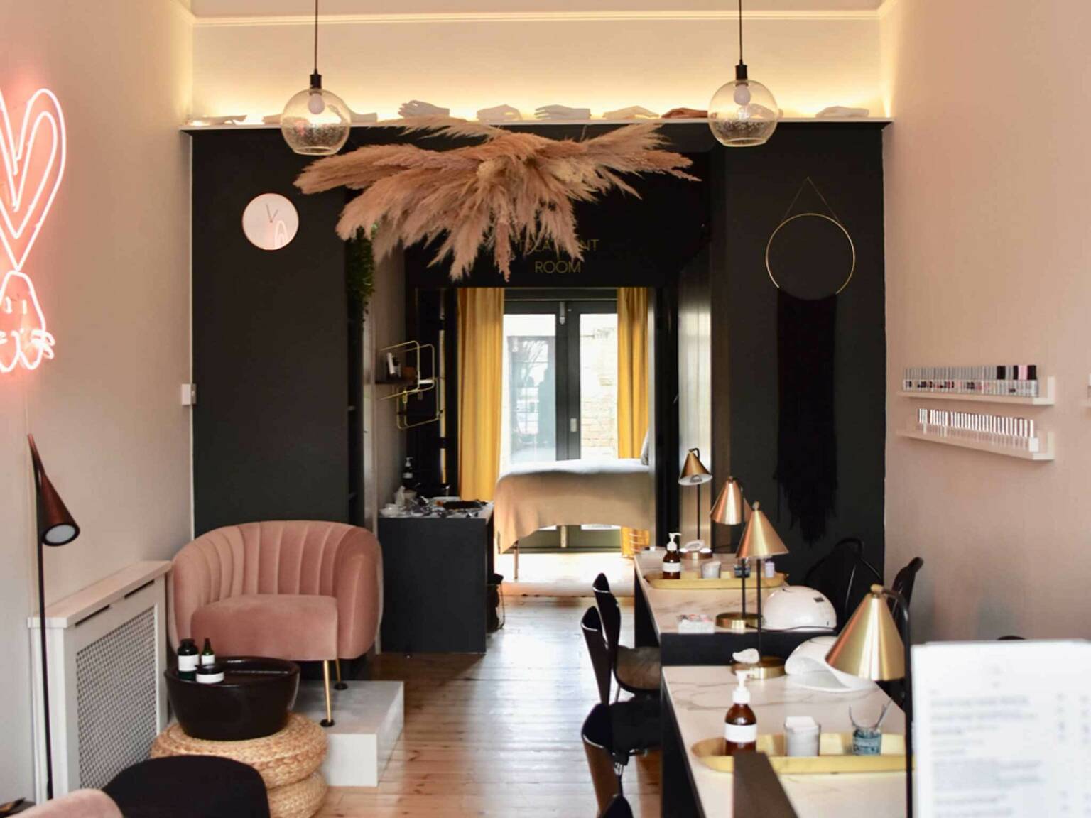 Best Facials In London | 19 London Facial Treatments For Glowing Skin