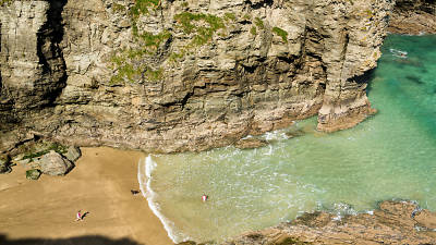 14 Best Beaches in Cornwall for Pretty Views and Clear Waters