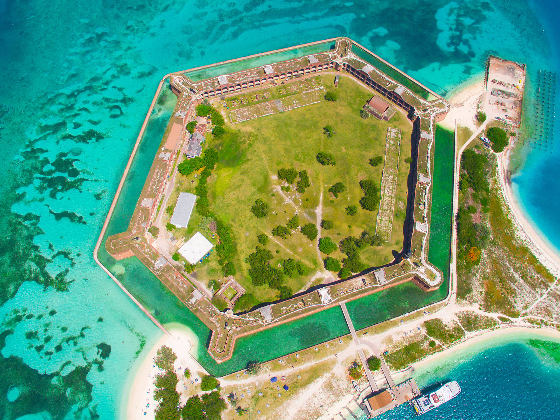 8 hidden castles and fortresses in the U.S. you never knew existed