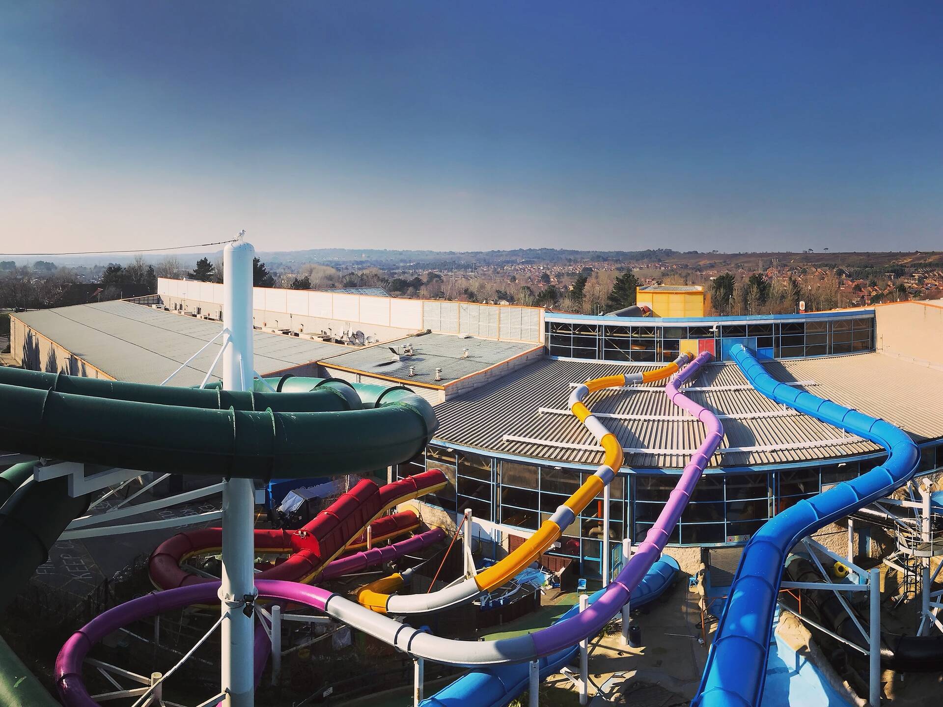 11 Best Water Parks Near London For A Splashtastic Time