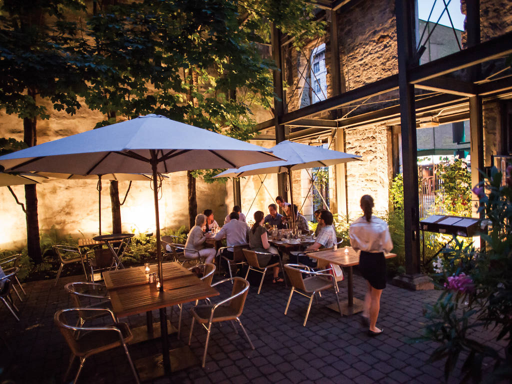 Où trouver les meilleures terrasses à Montréal pour profiter de l’été