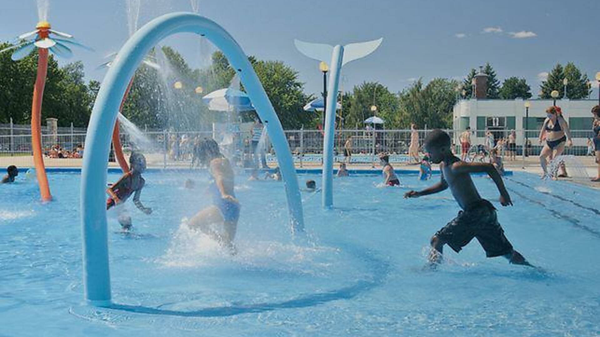 18 Best Pools in Montreal Where You Can Go for a Swim