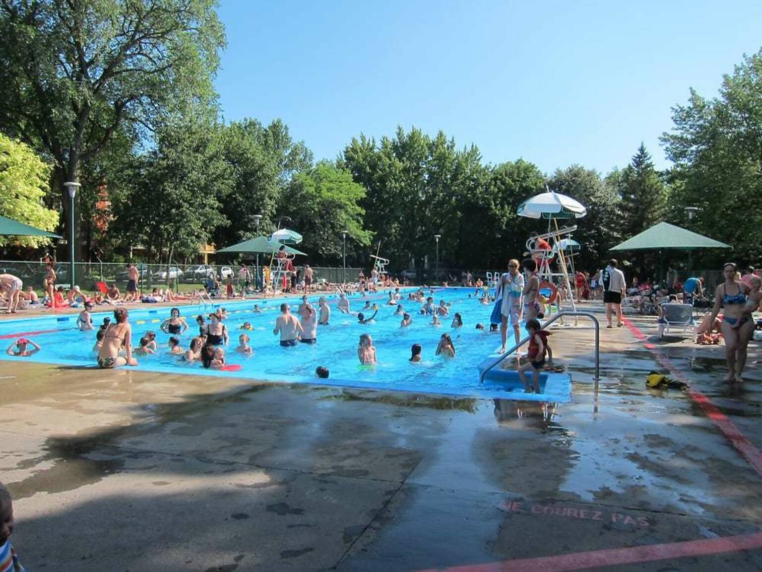 18 Best Pools in Montreal Where You Can Go for a Swim