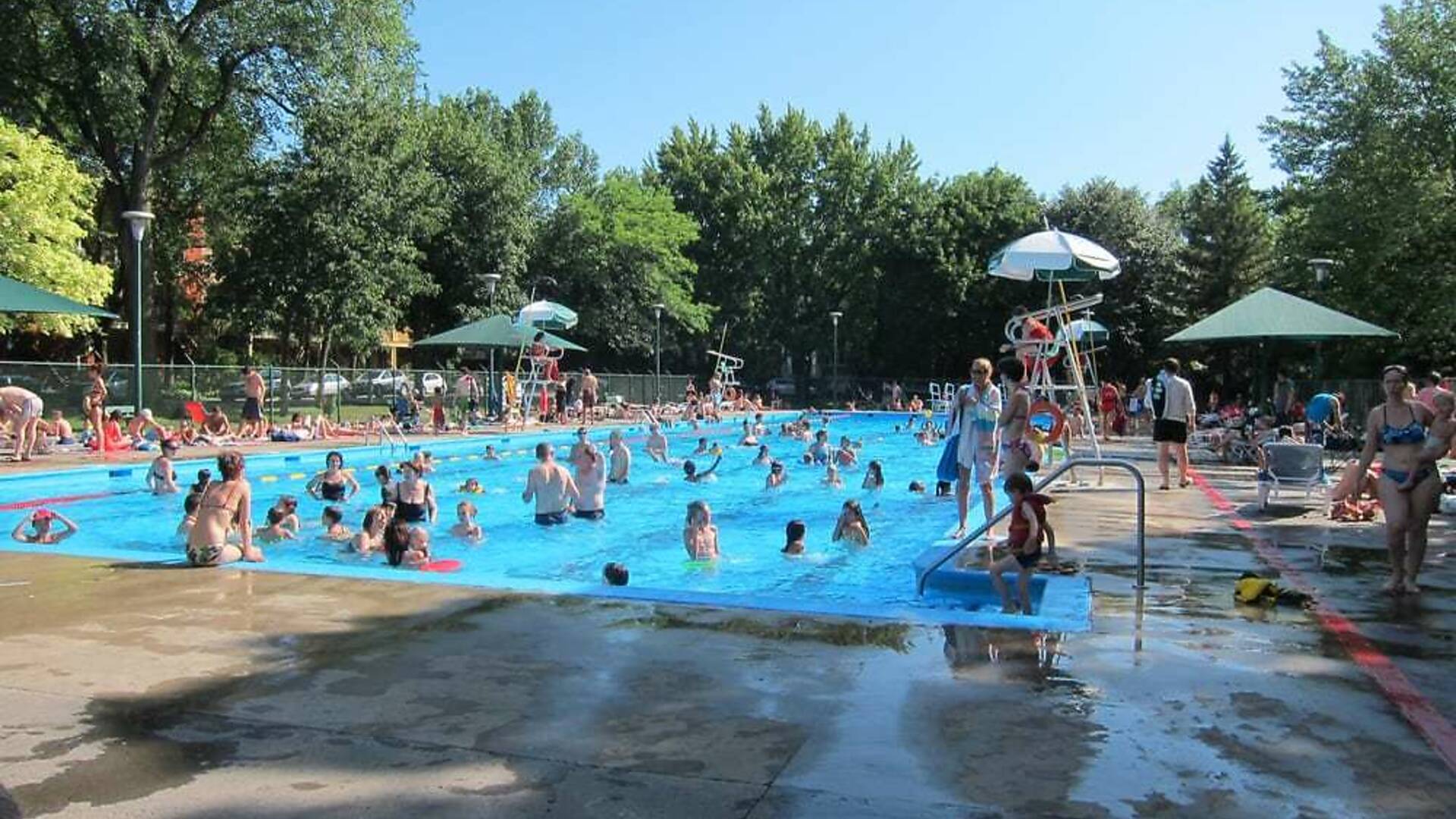 18 Best Pools in Montreal Where You Can Go for a Swim