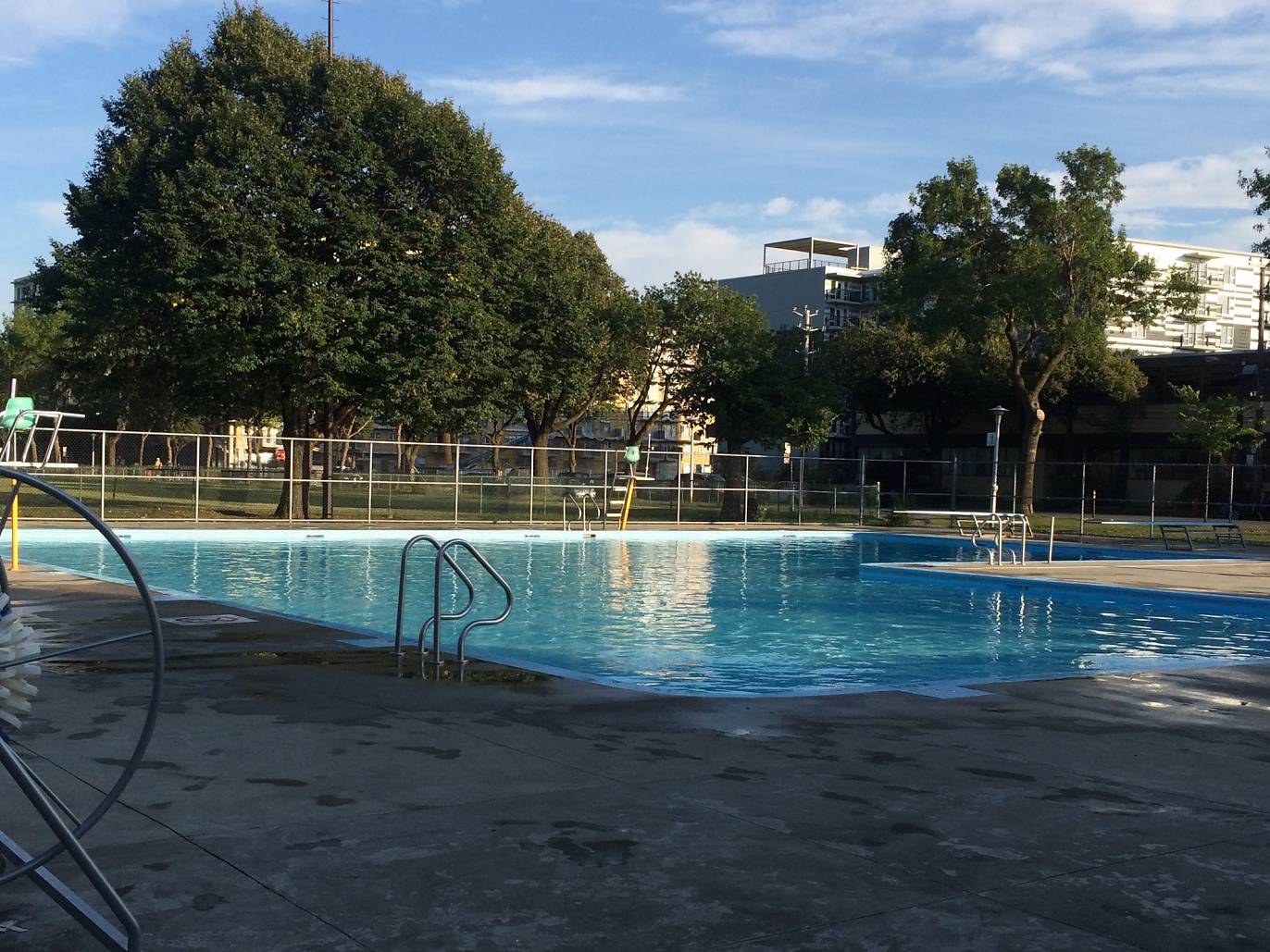 17 Best Pools in Montreal Where You Can Go for a Swim