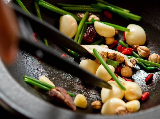 Hanji | Restaurants in Watthana, Bangkok