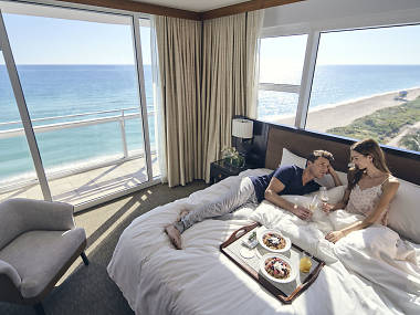 13 Best Resorts in Miami for the Ultimate Tropical Vacation