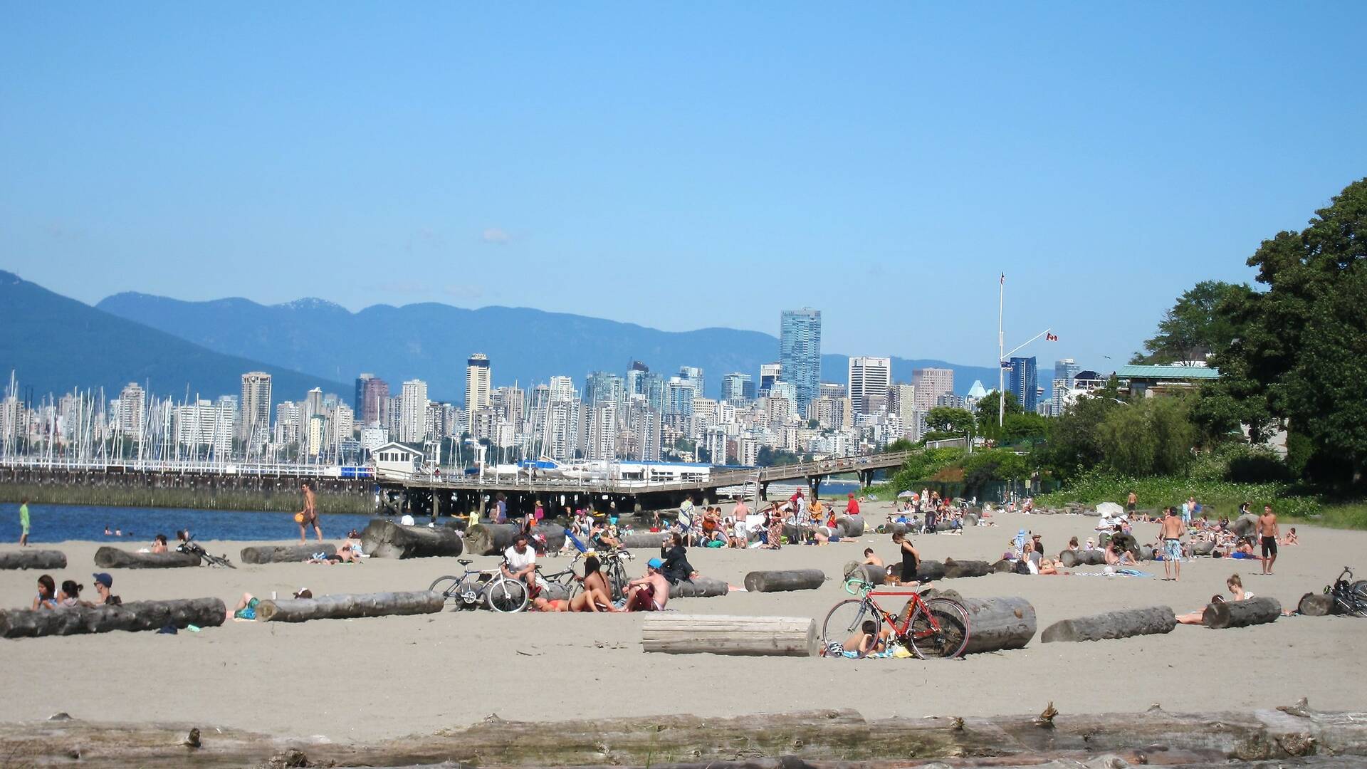 12 Best Beaches in Vancouver for Sunny Serenity