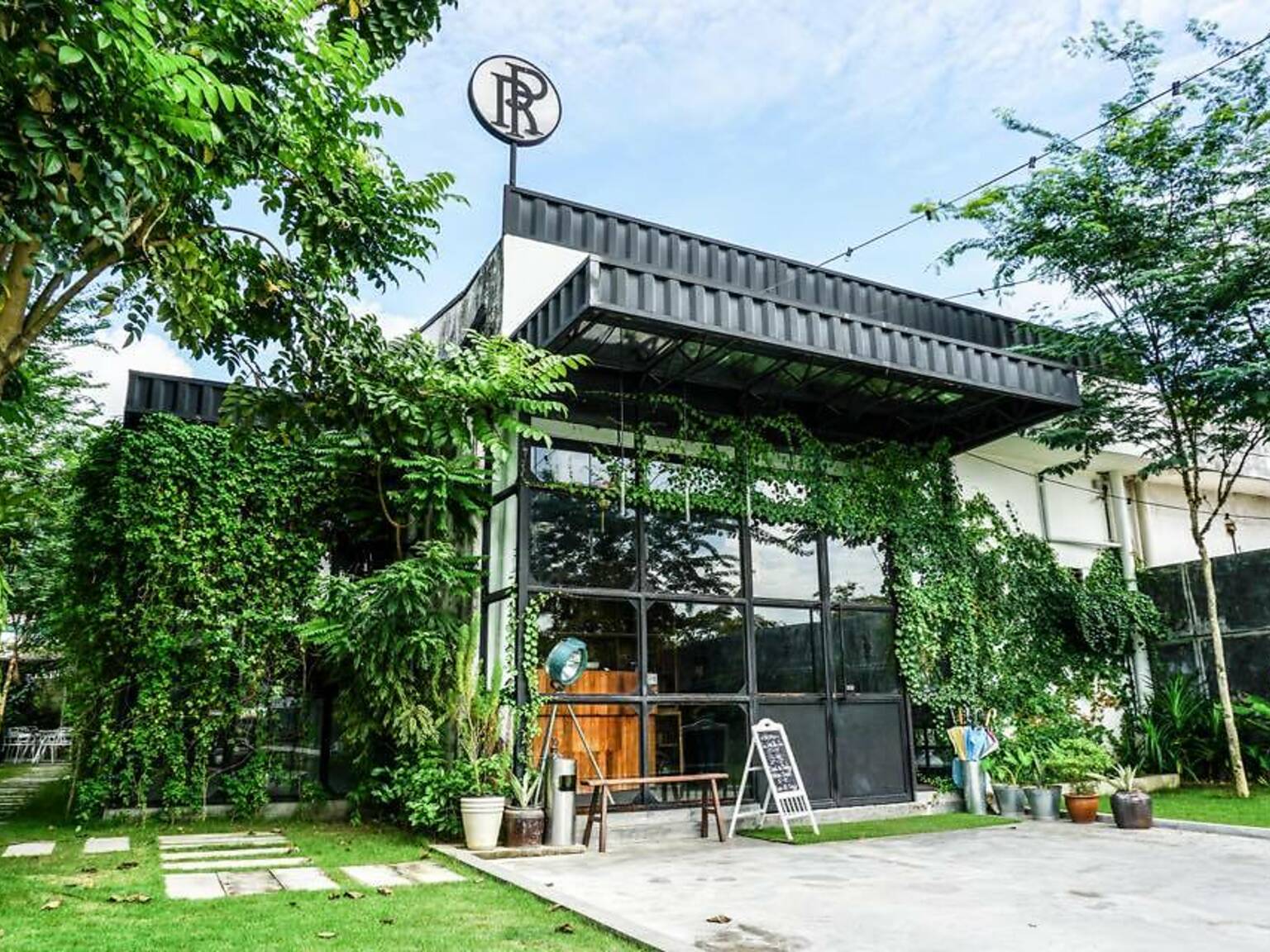 12 Best Cafés In Johor Bahru