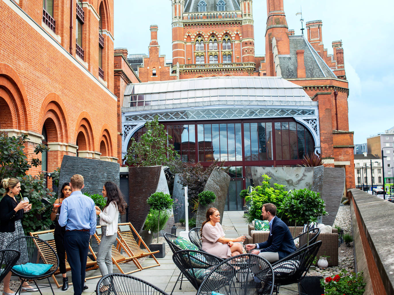 21 Best Bars In King’s Cross | Ultimate Guide To King’s Cross Drinking