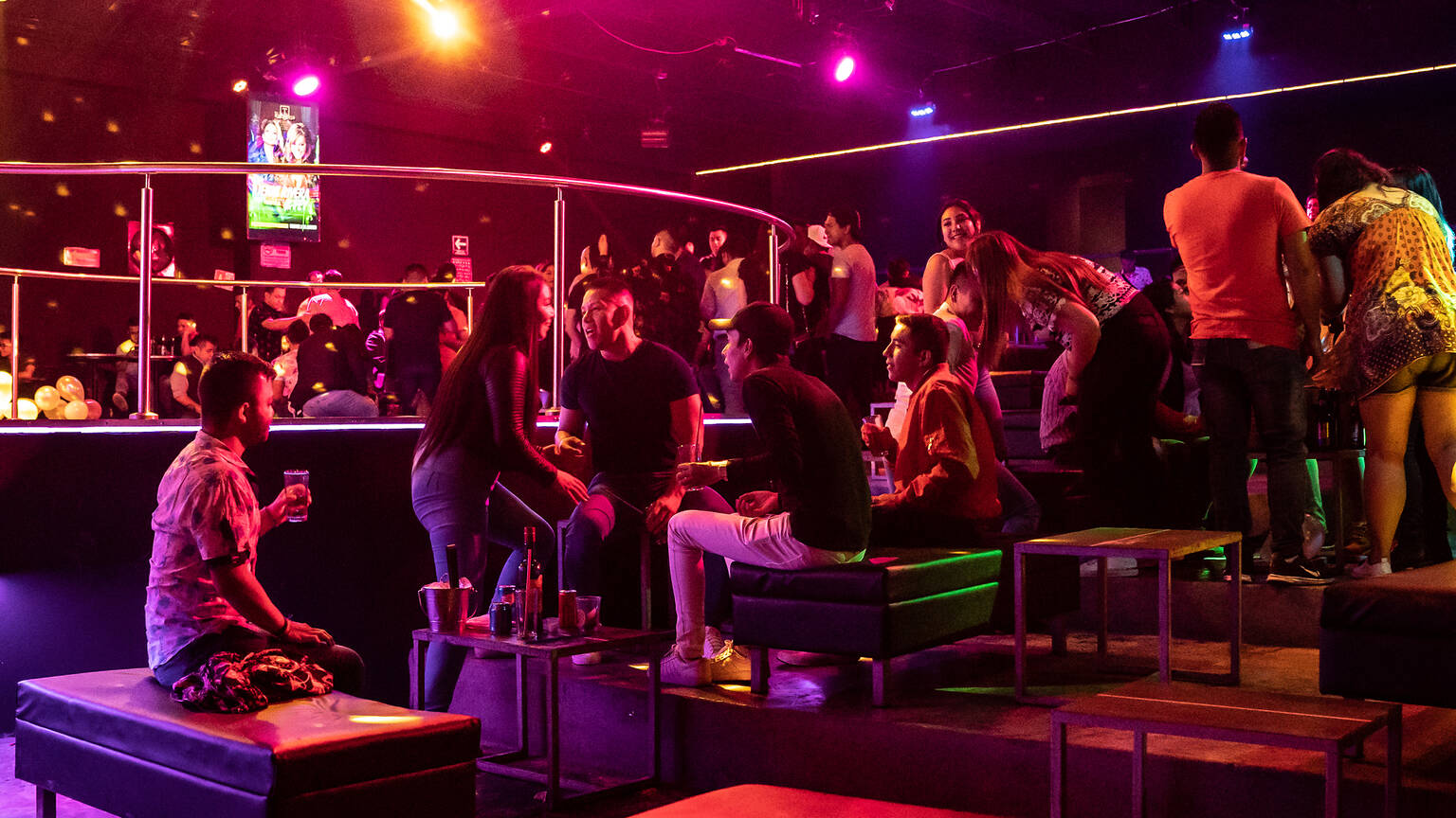 Teatro Garibaldi, el antro gay del centro se renueva con un gran escenario