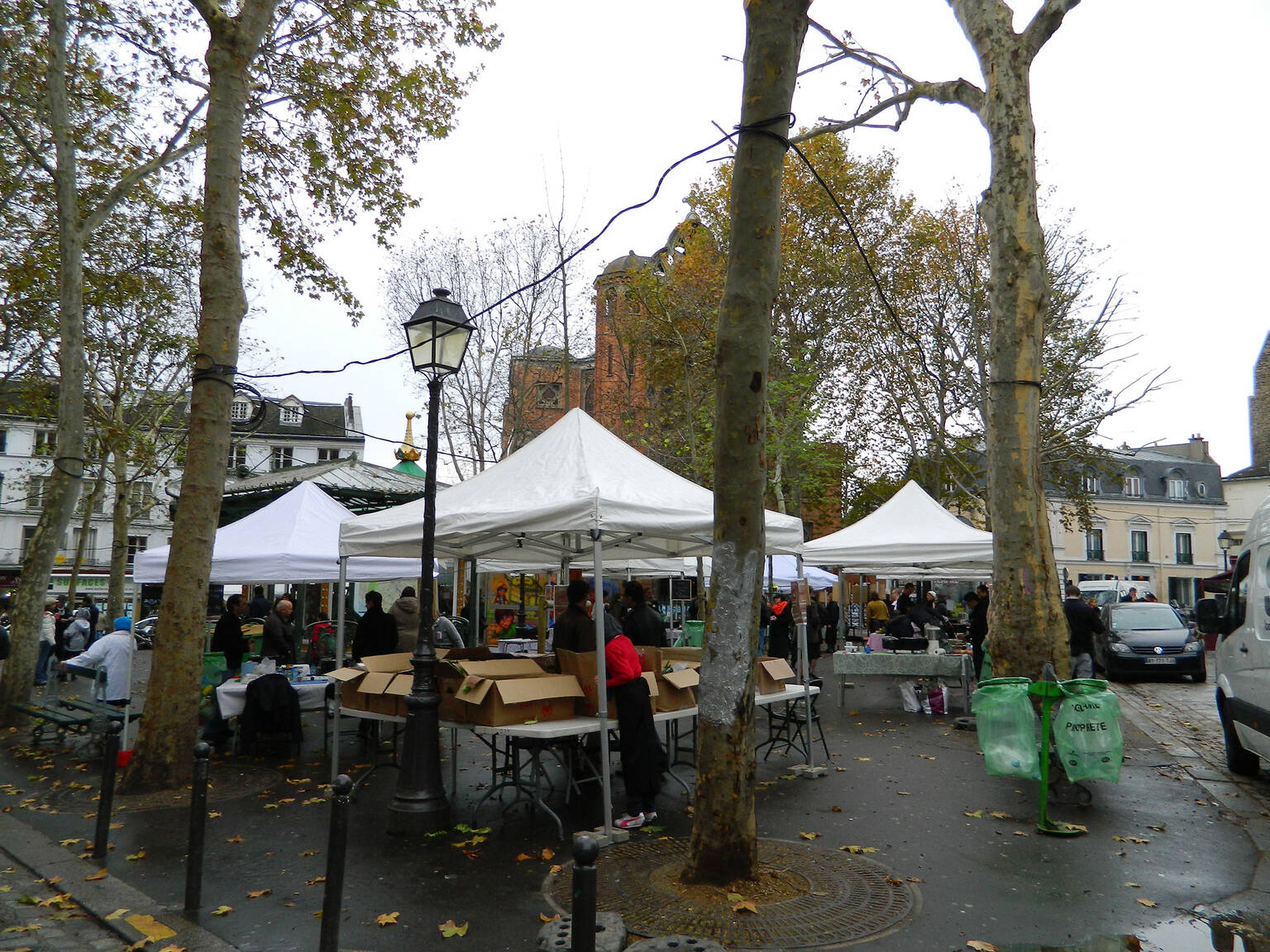 17 Best Markets in Paris for Food, Antiques and Bric-à-Brac